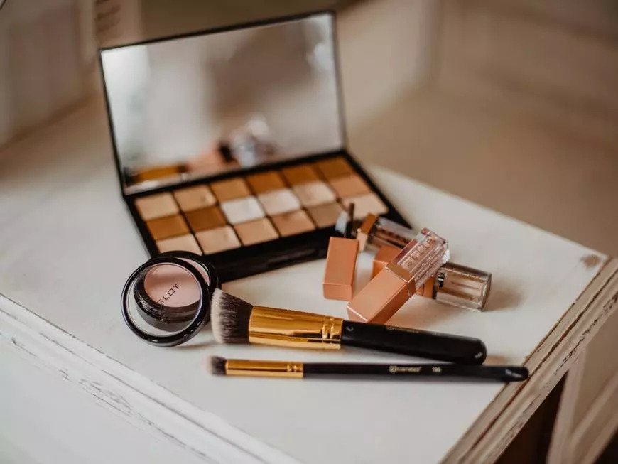 How To Choose The Make-up That You Need - LimePedia